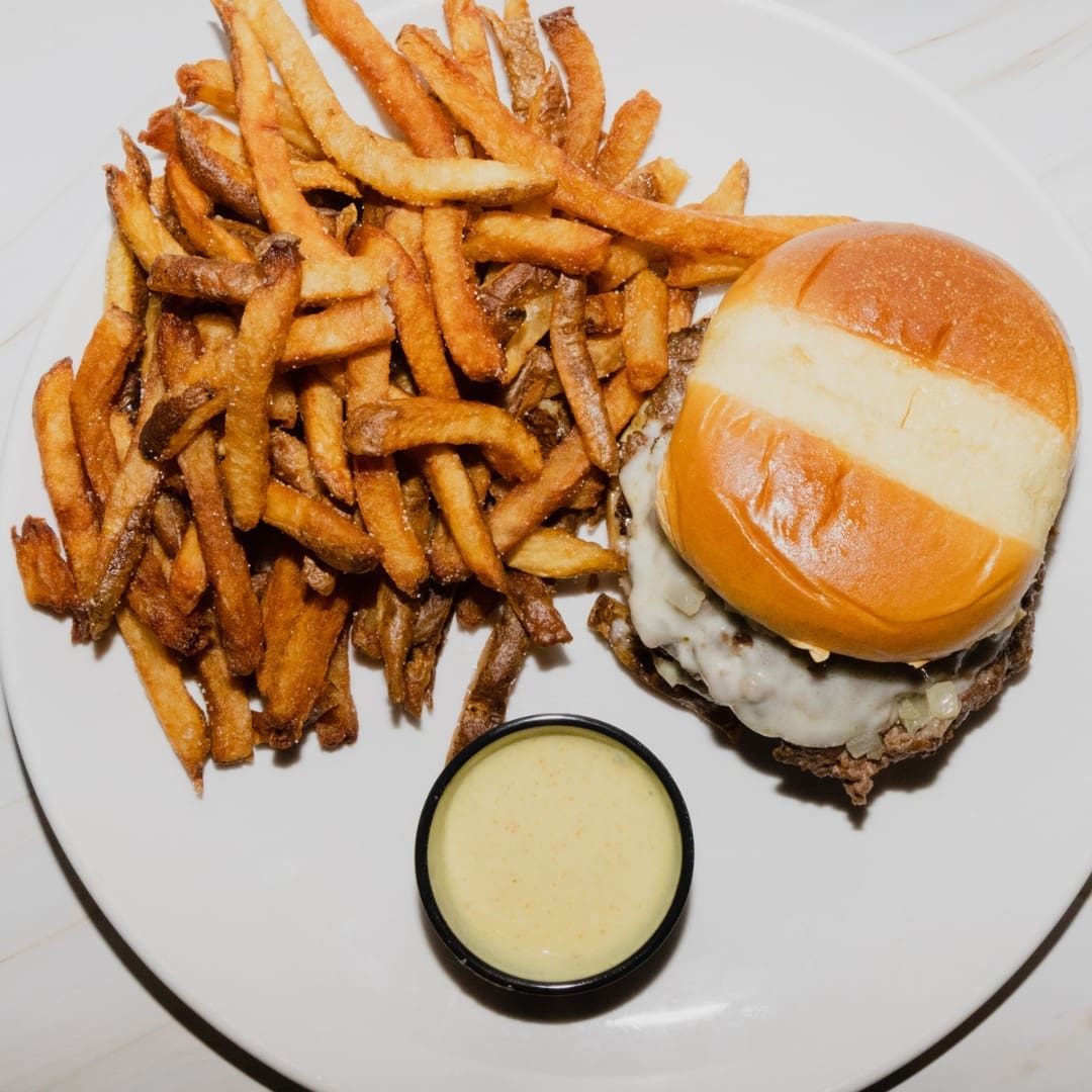 Inner Rail Food Hall in Aksarben Village: A Culinary Exploration